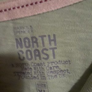 Tops | Beach Resort Maui Wave Riders Graphic Tee Shirt | Poshmark